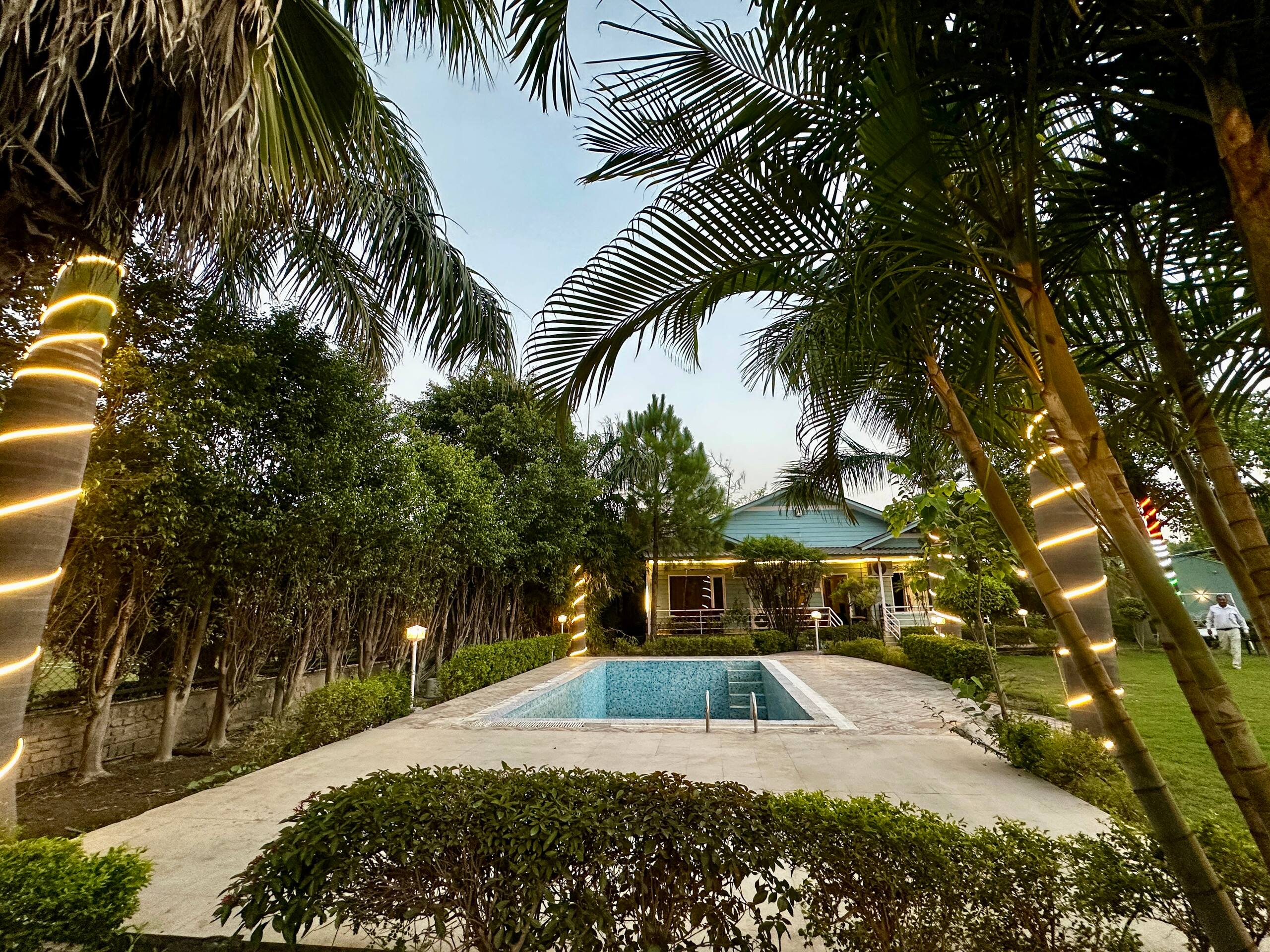 OSR Farm Farm House Noida | Book Hotel with Up to 25% OFF