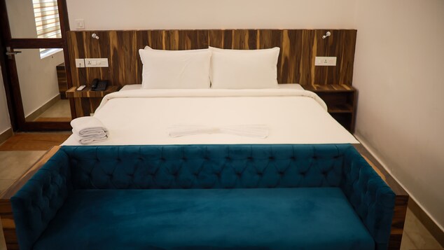 Villa Sasha By Elixir Cliff Varkala Hotel Varkala - Reviews, Photos & Offer