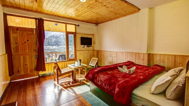 The Mountain Face (Snow City Hotels) Hotel Manali - Reviews, Photos & Offer