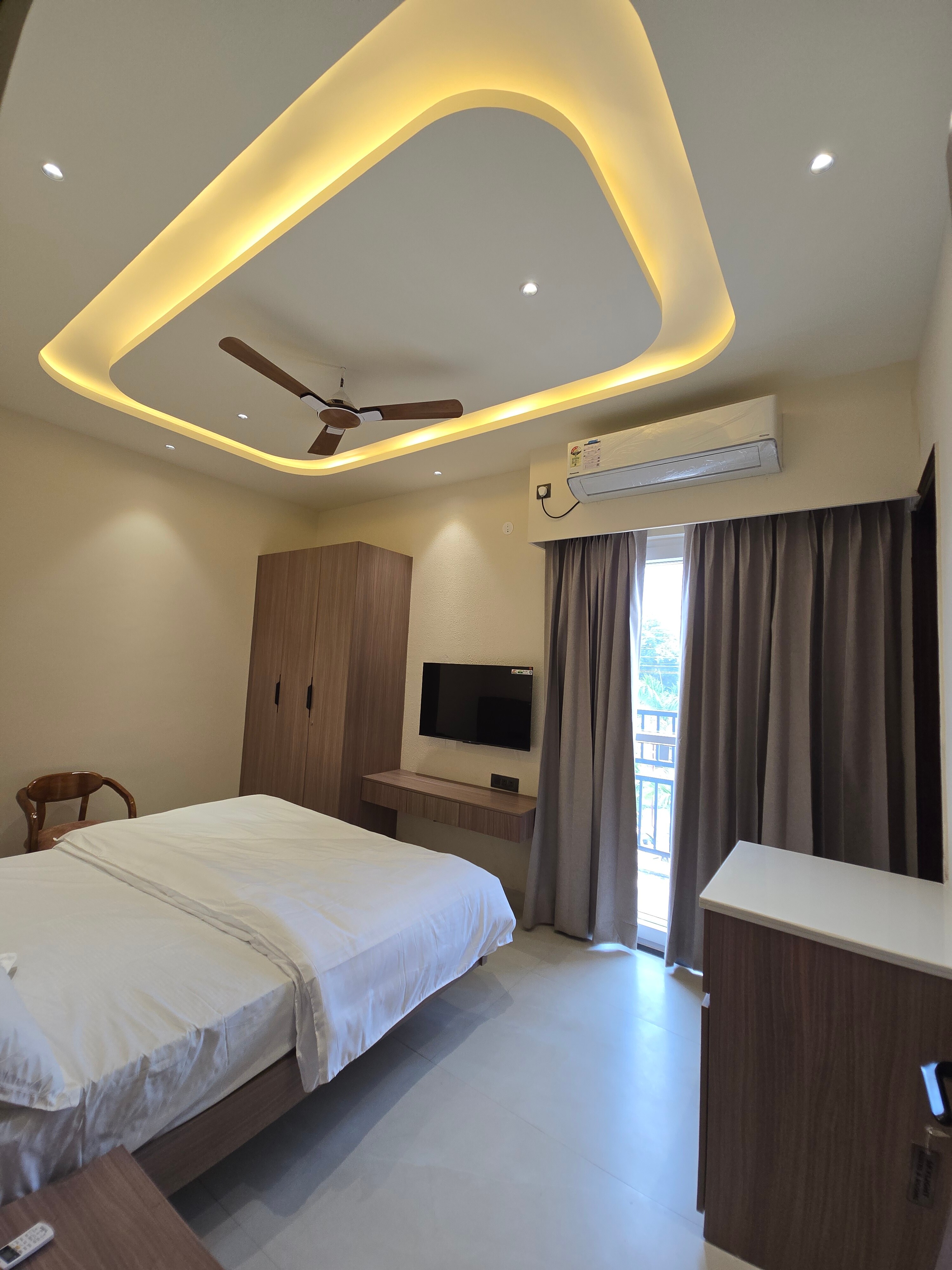 Photos of Skylight Suites & Rooms - Rishikesh Hotel on Goibibo