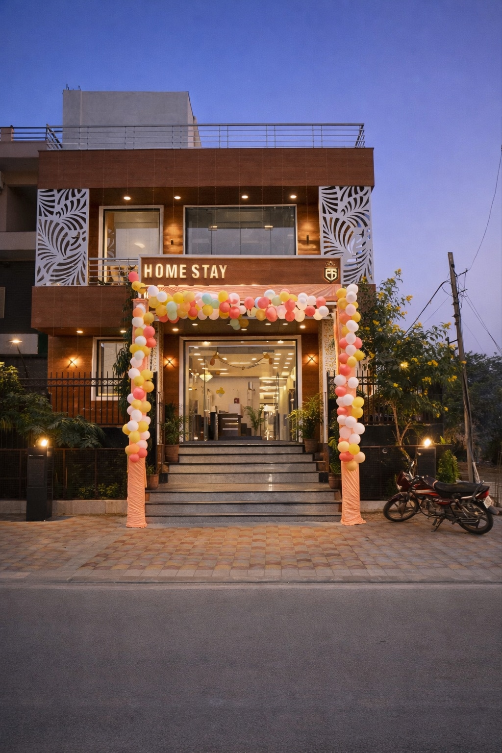 Homestay Empress Grand Agra - Reviews, Photos & Offer