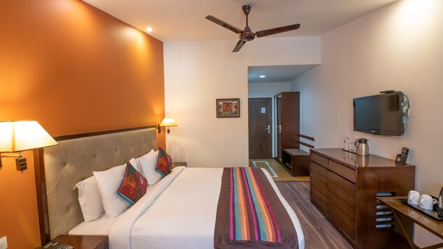 Rock Manali By Vivaan Centrally Heated River Side Resort Hotel Manali Reviews Photos And Offer
