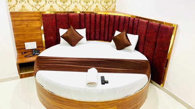 Hotel Paradise Naroda Hotel Ahmedabad - Reviews, Photos & Offer