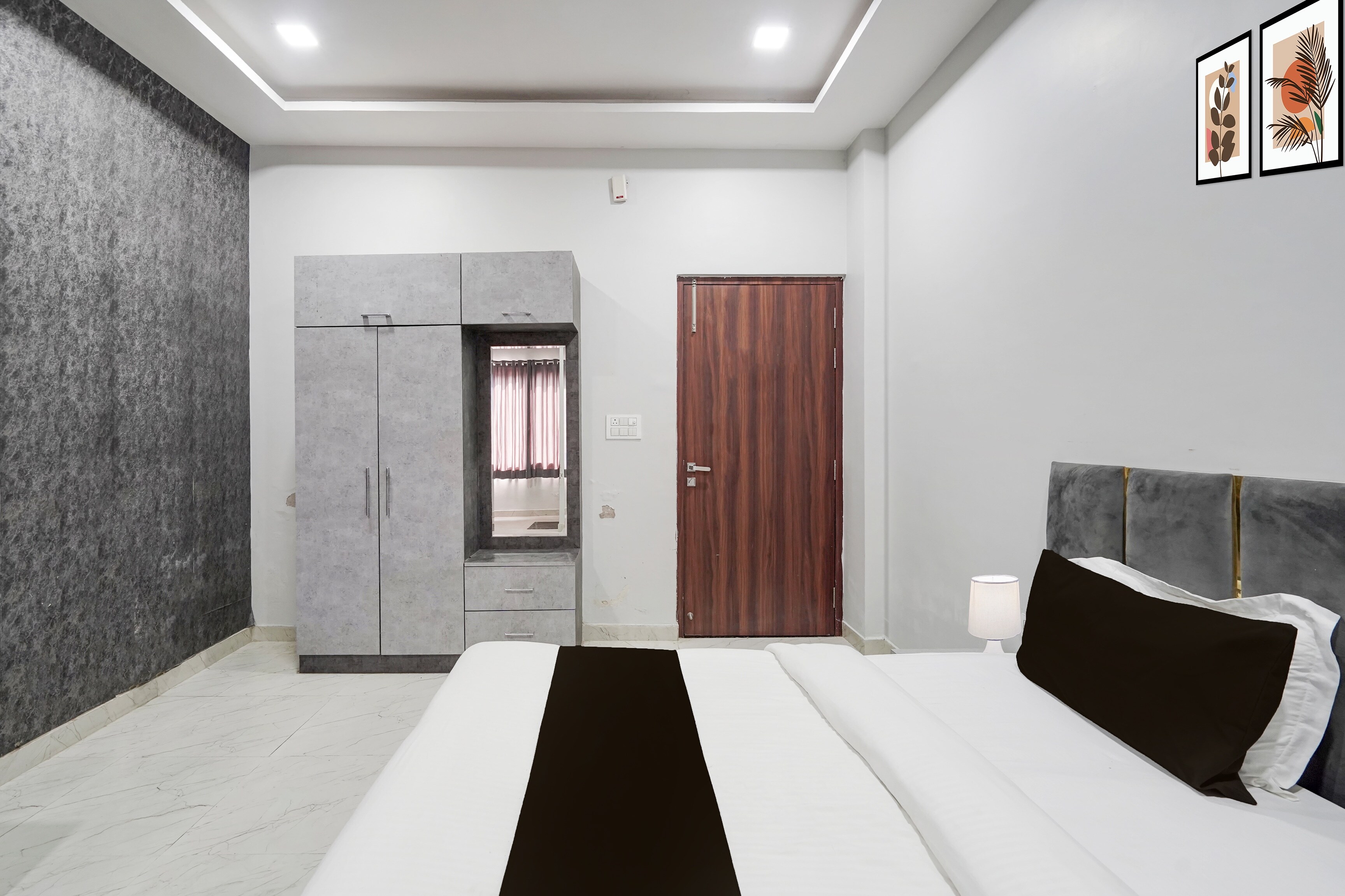 Super Hotel O Blue World Theme Park Formerly Hotel Mandhana Kanpur ...