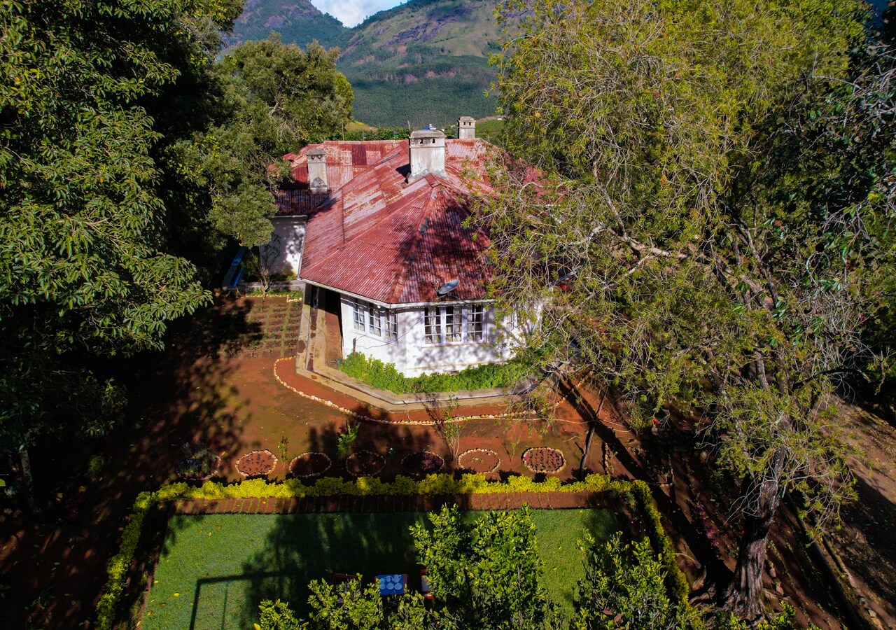 Arivikkad Private British Tea Bungalow Munnar by VOYE HOMES Munnar ...