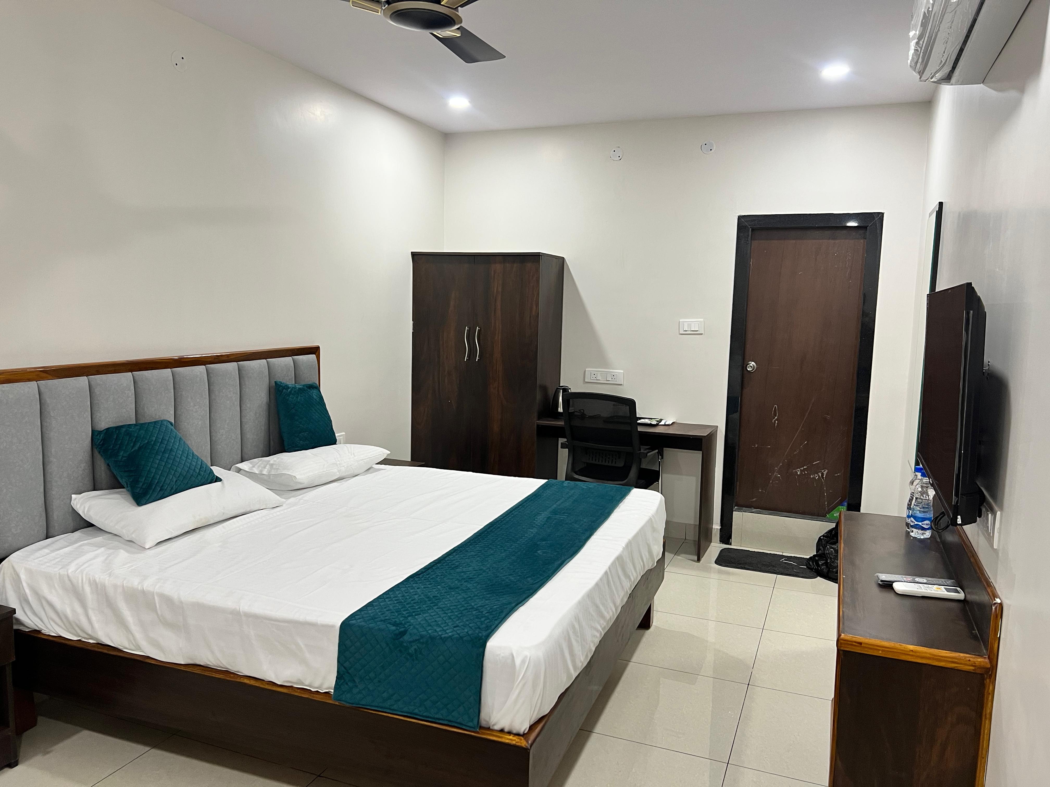 PRGRAND Hotel Tuni - Reviews, Photos & Offer