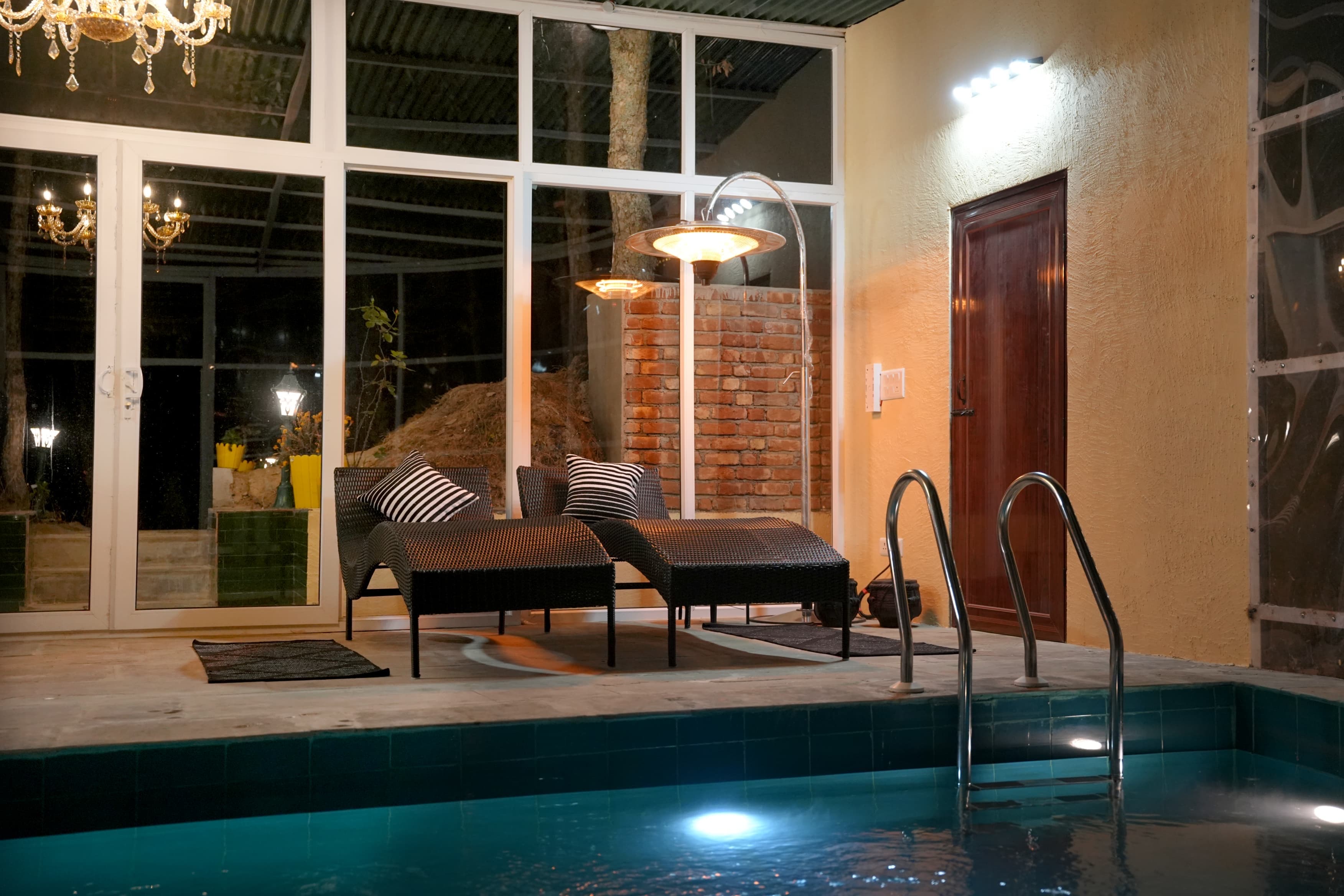 Lux Tent in Majkhali w Heated Pool | Tarumarg (A) Luxury Camp Ranikhet ...