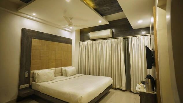 Awadh Palace Hotel Bhopal - Reviews, Photos & Offer