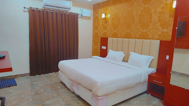 AVADH SAMRAT RESORT Hotel Ayodhya - Reviews, Photos & Offer