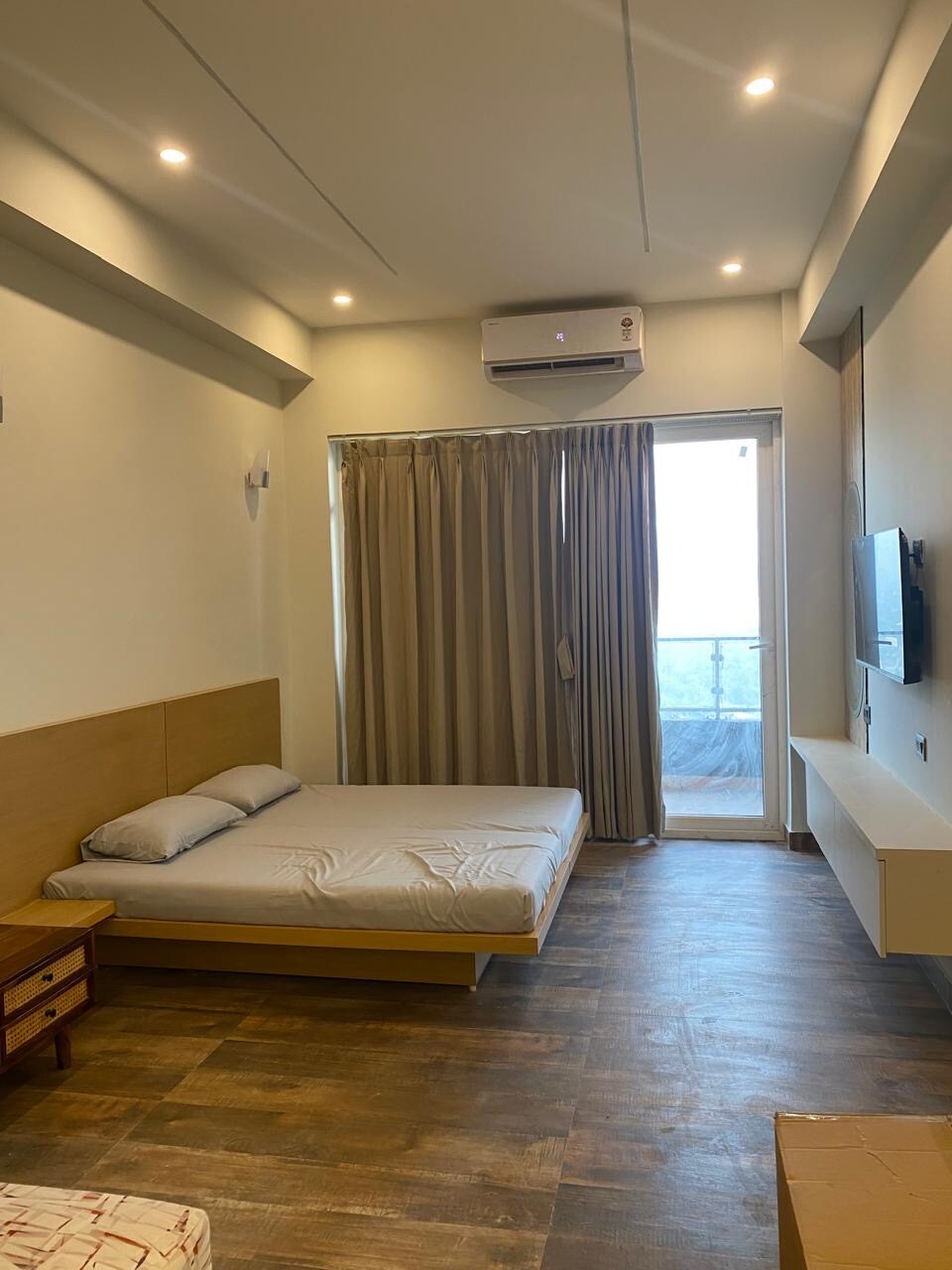 Photos of The Arc gaur city - Greater Noida Hotel on Goibibo