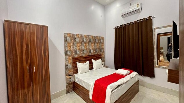 Raghuvar Inn Hotel Ayodhya - Reviews, Photos & Offer