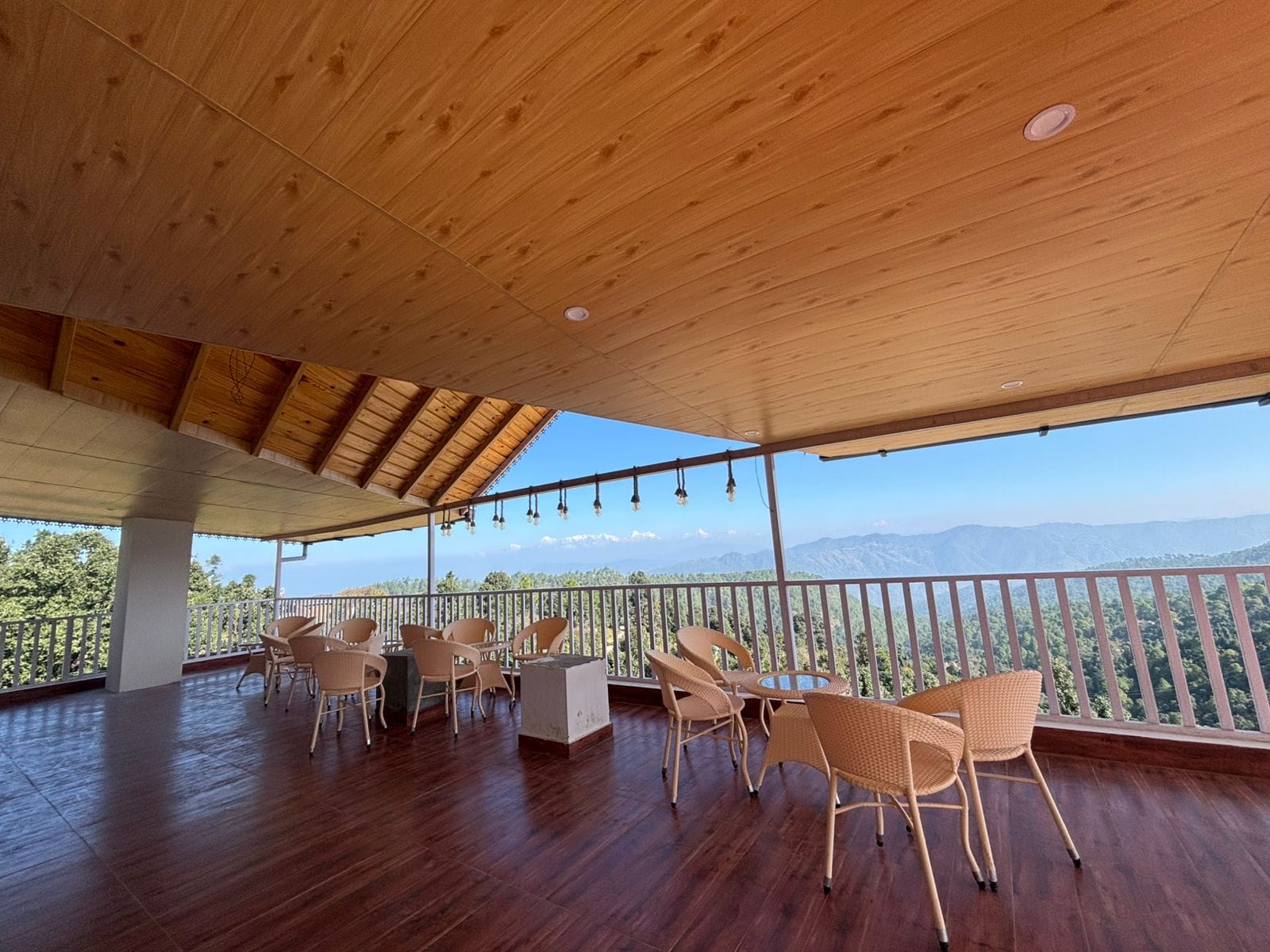 OMAYA VISTA Hotel Mukteshwar - Reviews, Photos & Offer