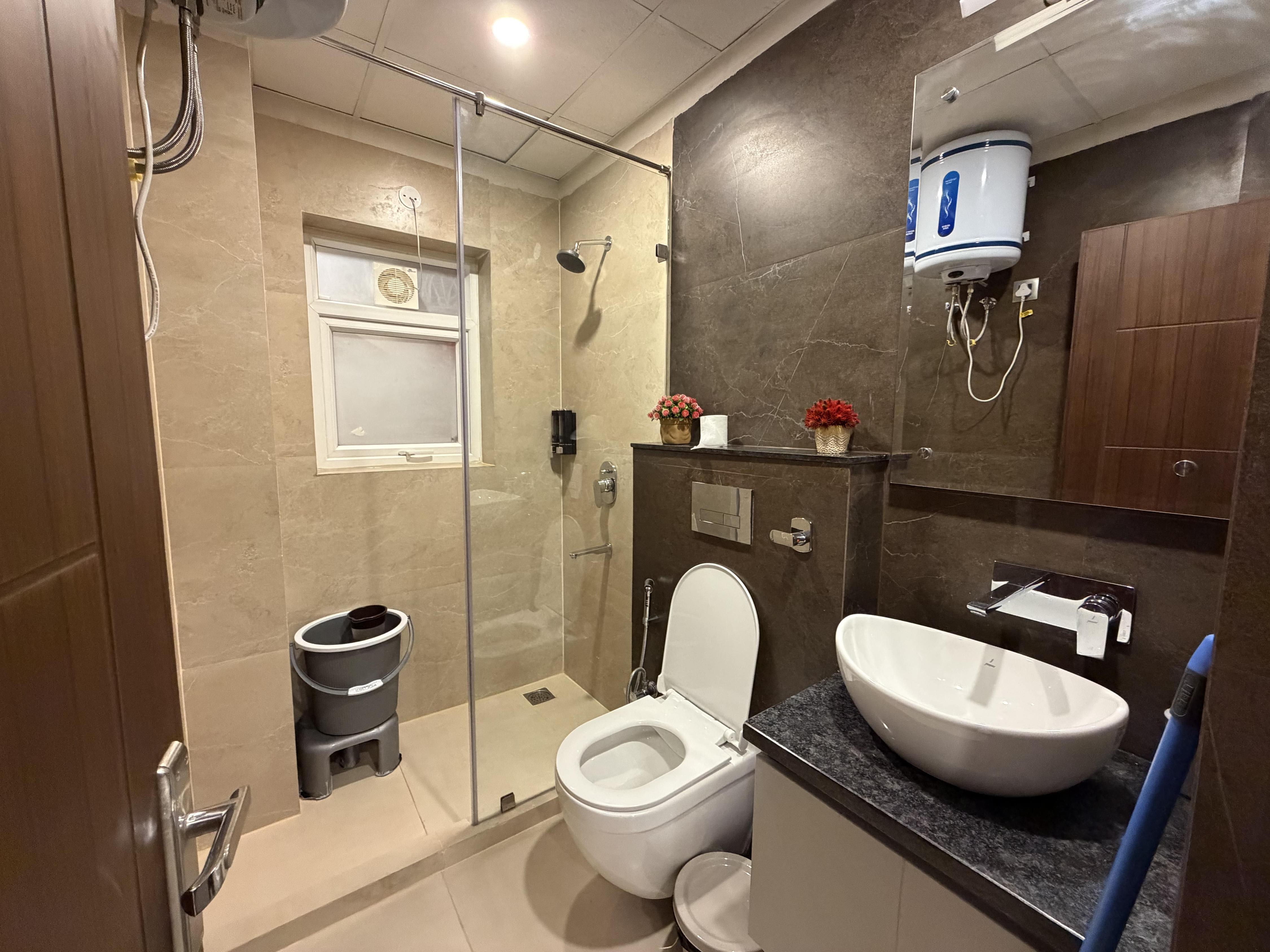 CDS 2BHK Scenic Mountain View Homestay for Couples and Families Shimla ...