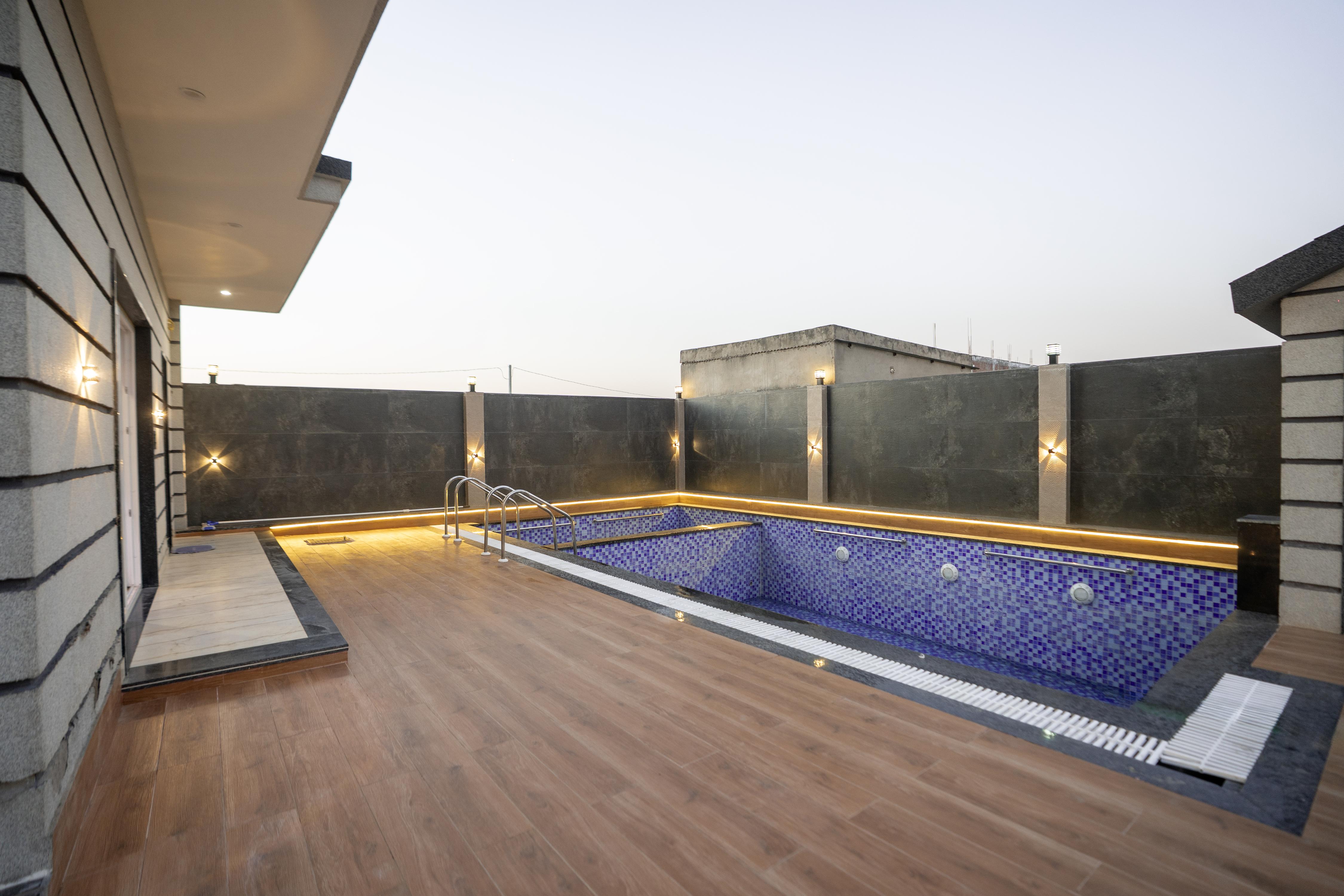 Luxury Pvt Farm /Garden/ Party /Pool/New year Eve Farm House Jaipur ...