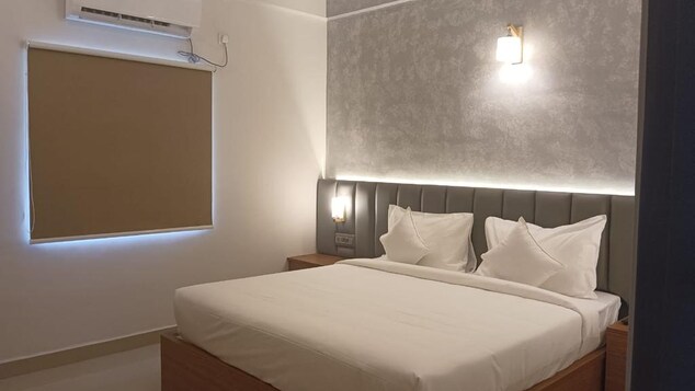 white lake resort Hotel Hunsur - Reviews, Photos & Offer