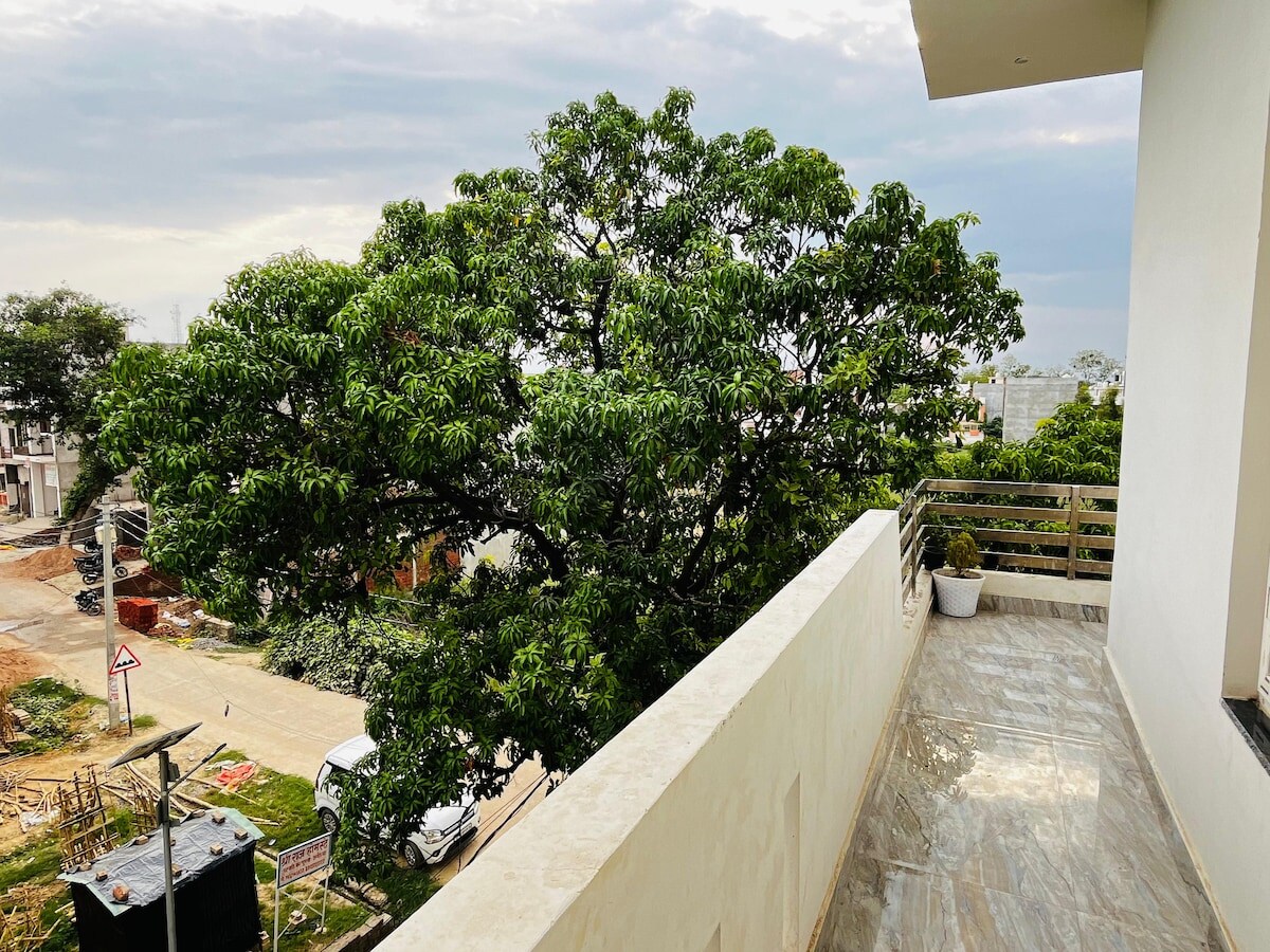 Photos of Aashiayn Abode | Entire 3 Room Flat | Near Ram Mandir ...