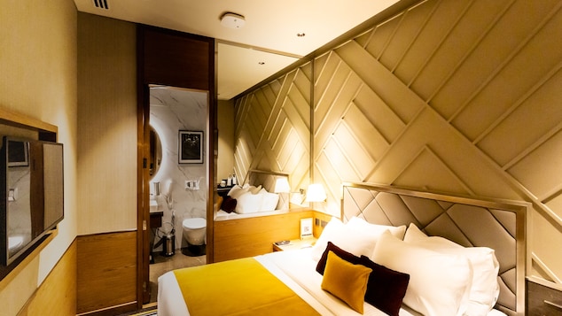 080 Transit Hotel Terminal 1 Hotel Bangalore - Reviews, Photos & Offer