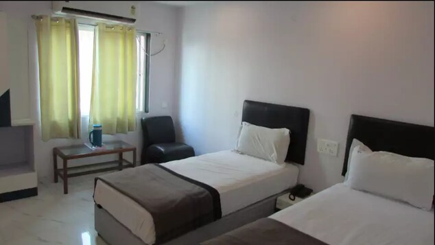 HOTEL SRI MAYURI Hotel Hyderabad - Reviews, Photos & Offer