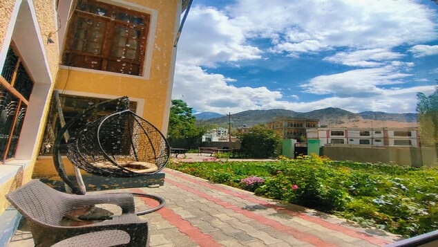 Maqsoom Guest House Hotel Leh - Reviews, Photos & Offer