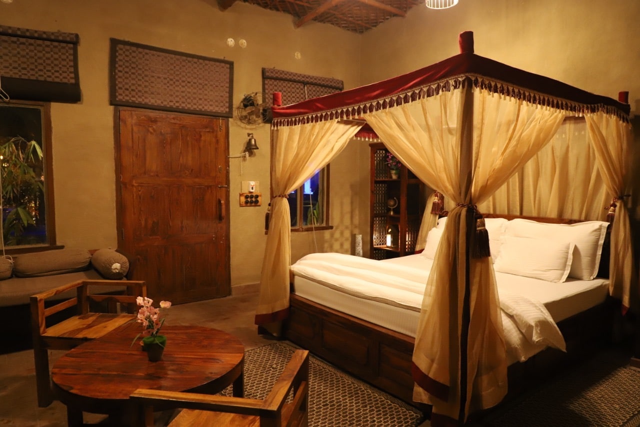 Themis Mudhouse Ethnic & Cultural Dining Resort Sampla - Reviews ...