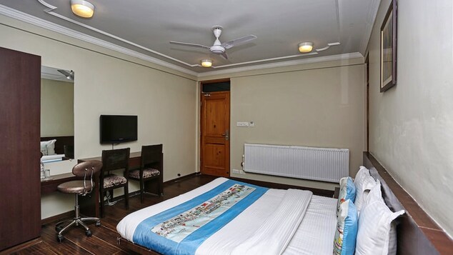 Pine Spring Resort Hotel Pahalgam - Reviews, Photos & Offer