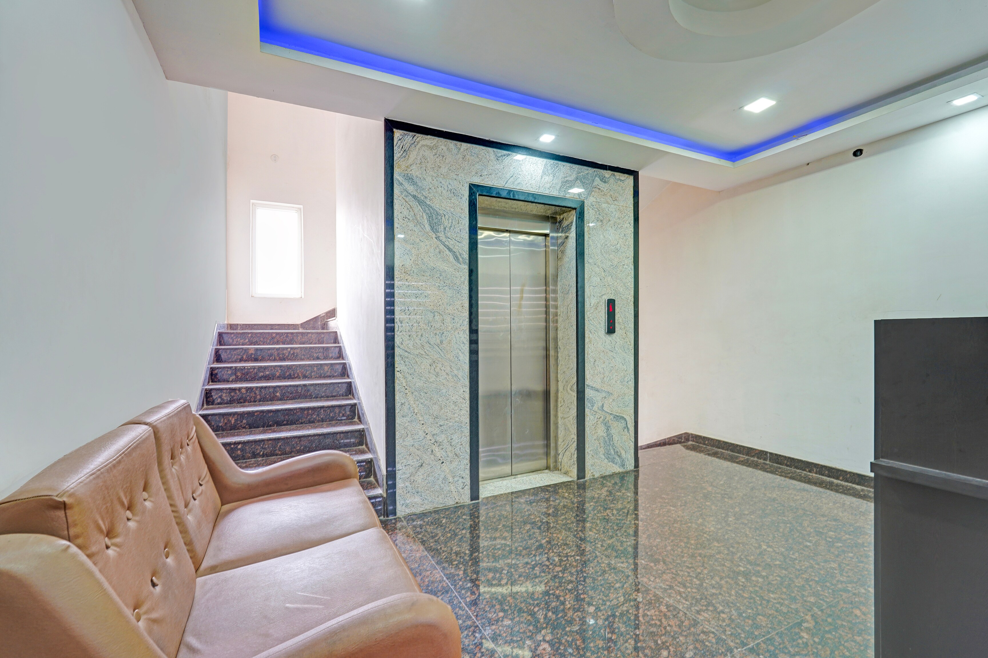 Super Townhouse Vanagaram Apollo Hospital Chennai Formerly V Hotels ...