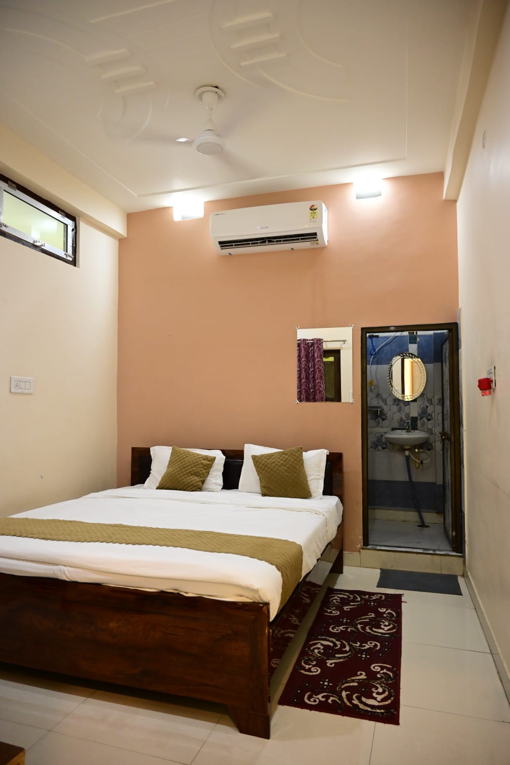 Shri Ram Sundaram Palace Guest House Ayodhya - Reviews, Photos & Offer
