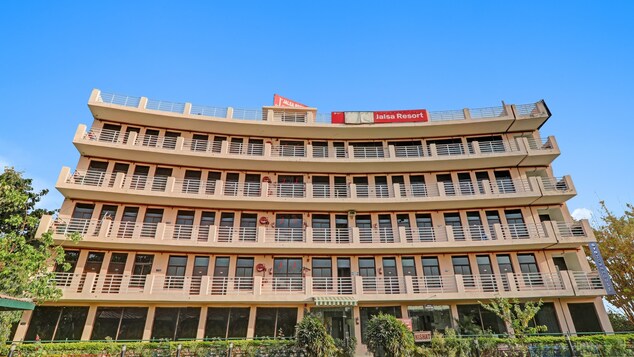 Townhouse Jalsa Resort Hotel Mohanlalganj - Reviews, Photos & Offer