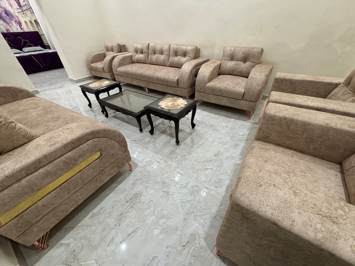 Trahes Lux Modern 4 BHK Near BLK Max Ganga Ram Apartment Delhi ...