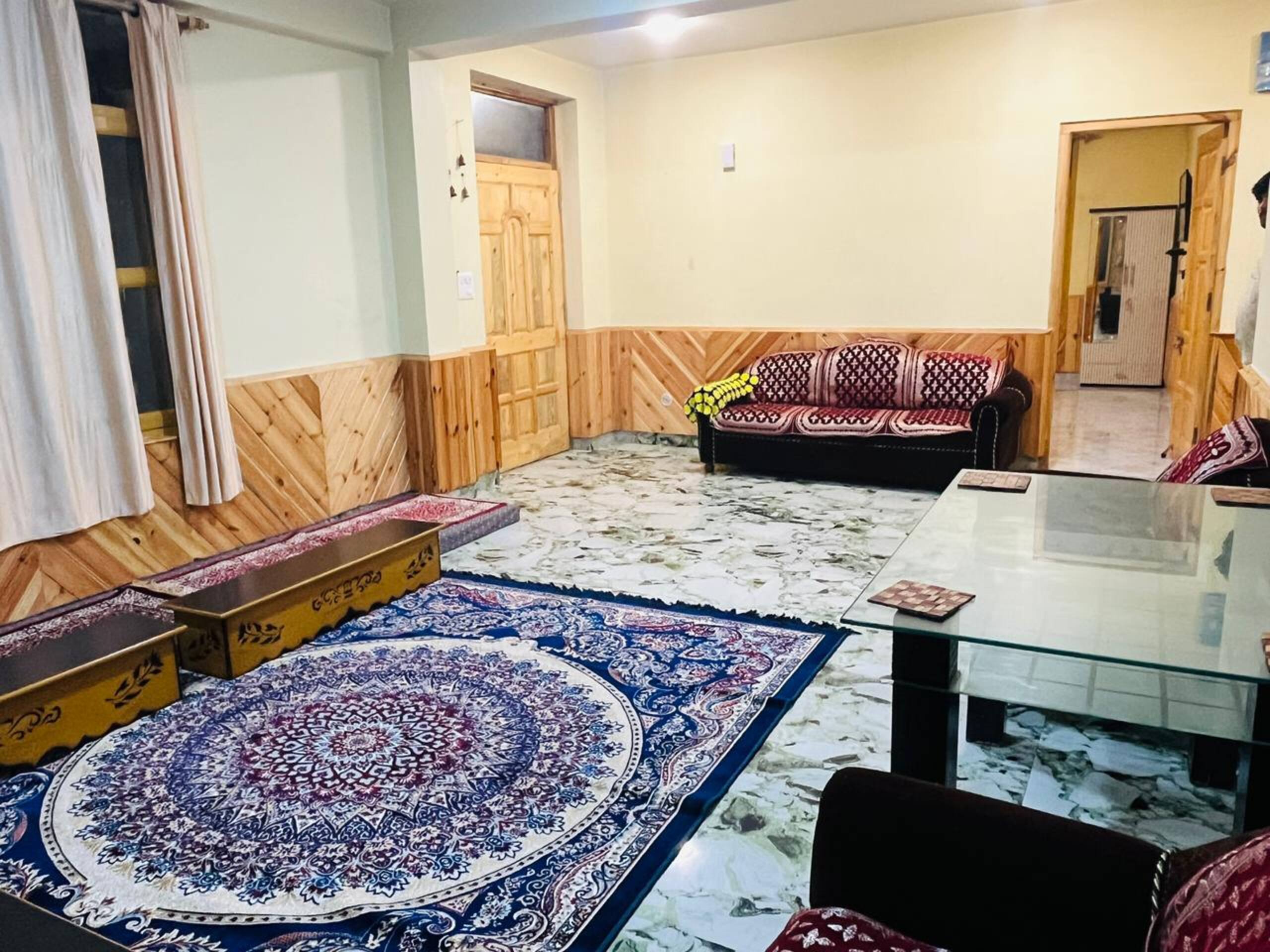 Beautiful homestay by Rustic Serve Manali | Book Hotel with Up to 25% OFF