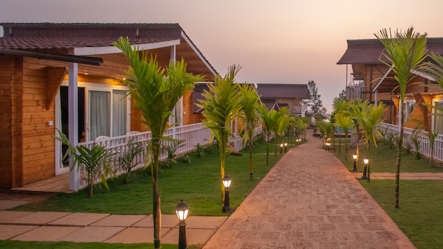 DALLAS BEACH RESORT GOA Hotel Goa - Reviews, Photos & Offer