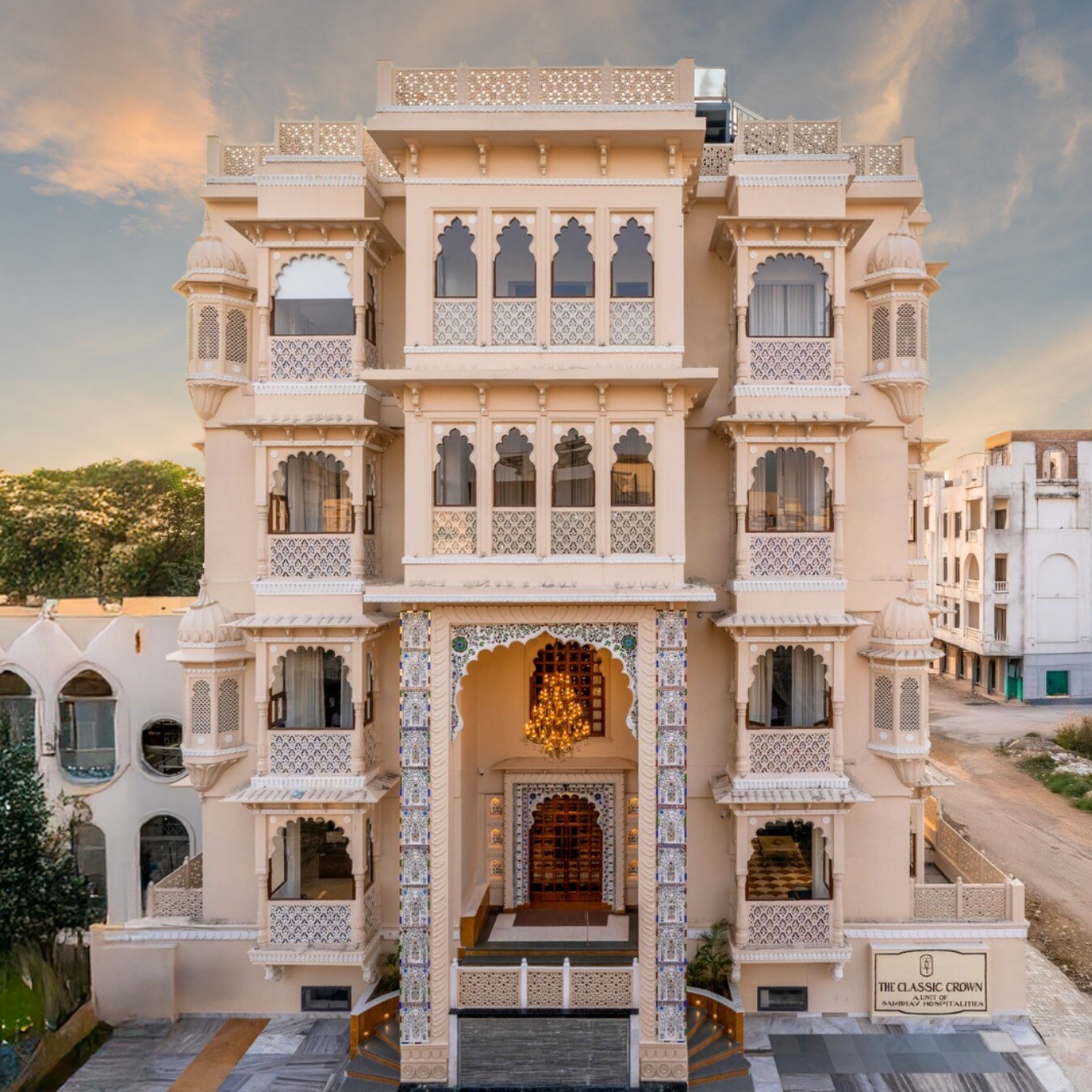 The Classic Crown Udaipur A Luxury Hotel by Lake Pichola Udaipur ...
