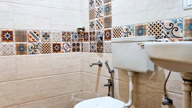 Shane beach hotel Hotel Goa - Reviews, Photos & Offer