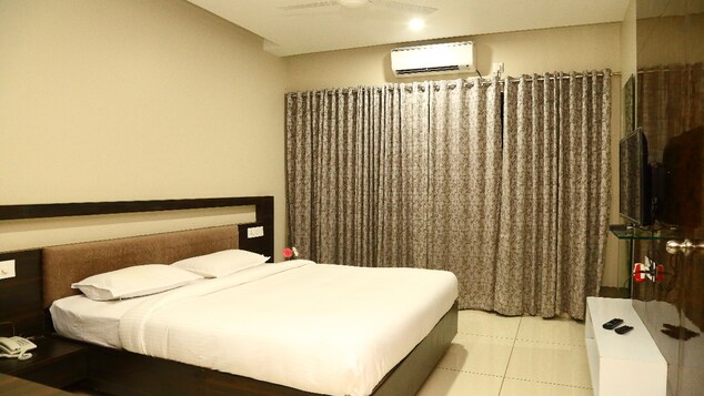 Hotel Triveni Admapur Hotel Gargoti - Reviews, Photos & Offer