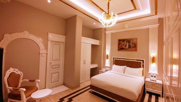 Anant Palace Hotel Navi Mumbai - Reviews, Photos & Offer