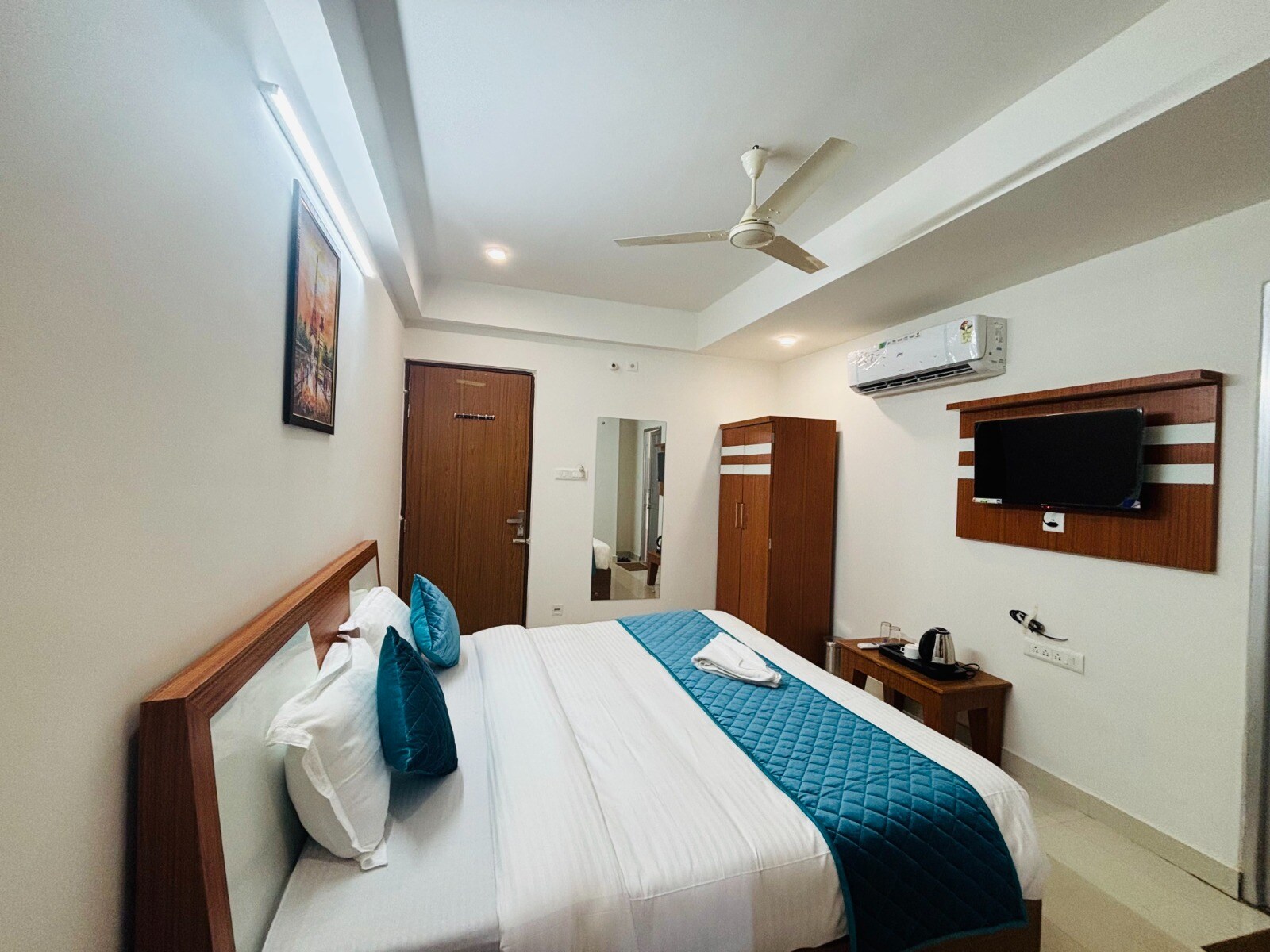 Hotel Elite Inn Jodhpur - Reviews, Photos & Offer