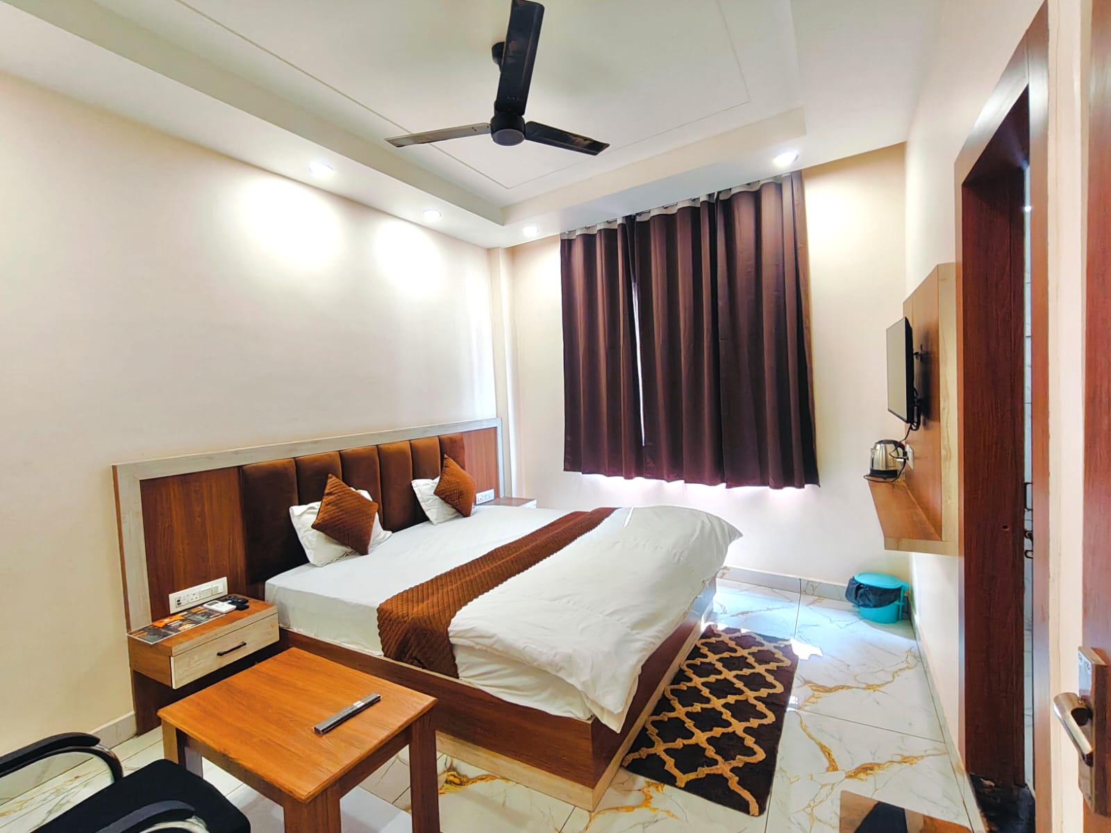 Lord Ram Enclave Hotel Ayodhya - Reviews, Photos & Offer