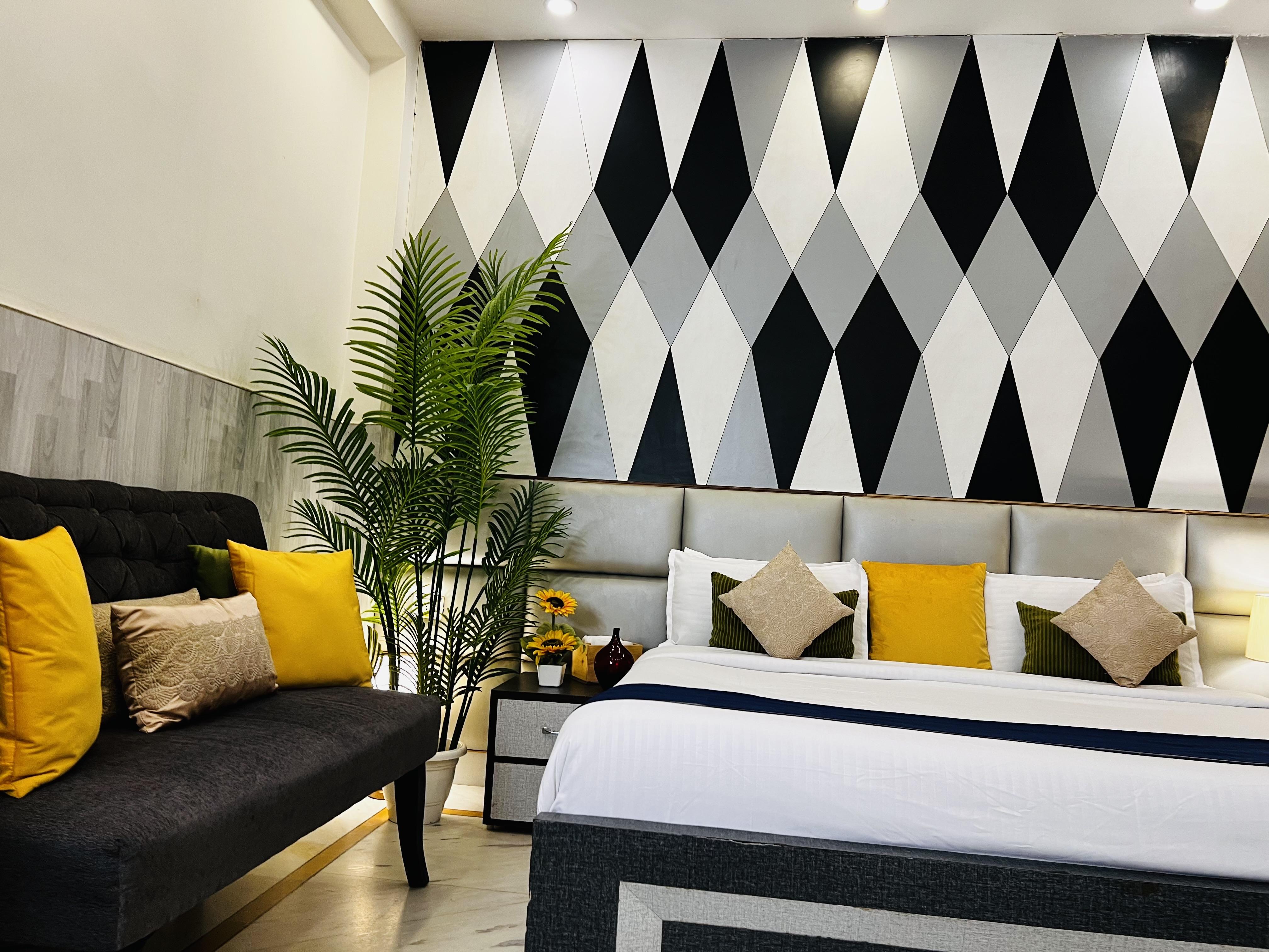 Hotel Green Woods by Divine - Rajouri Garden Delhi - Reviews, Photos ...