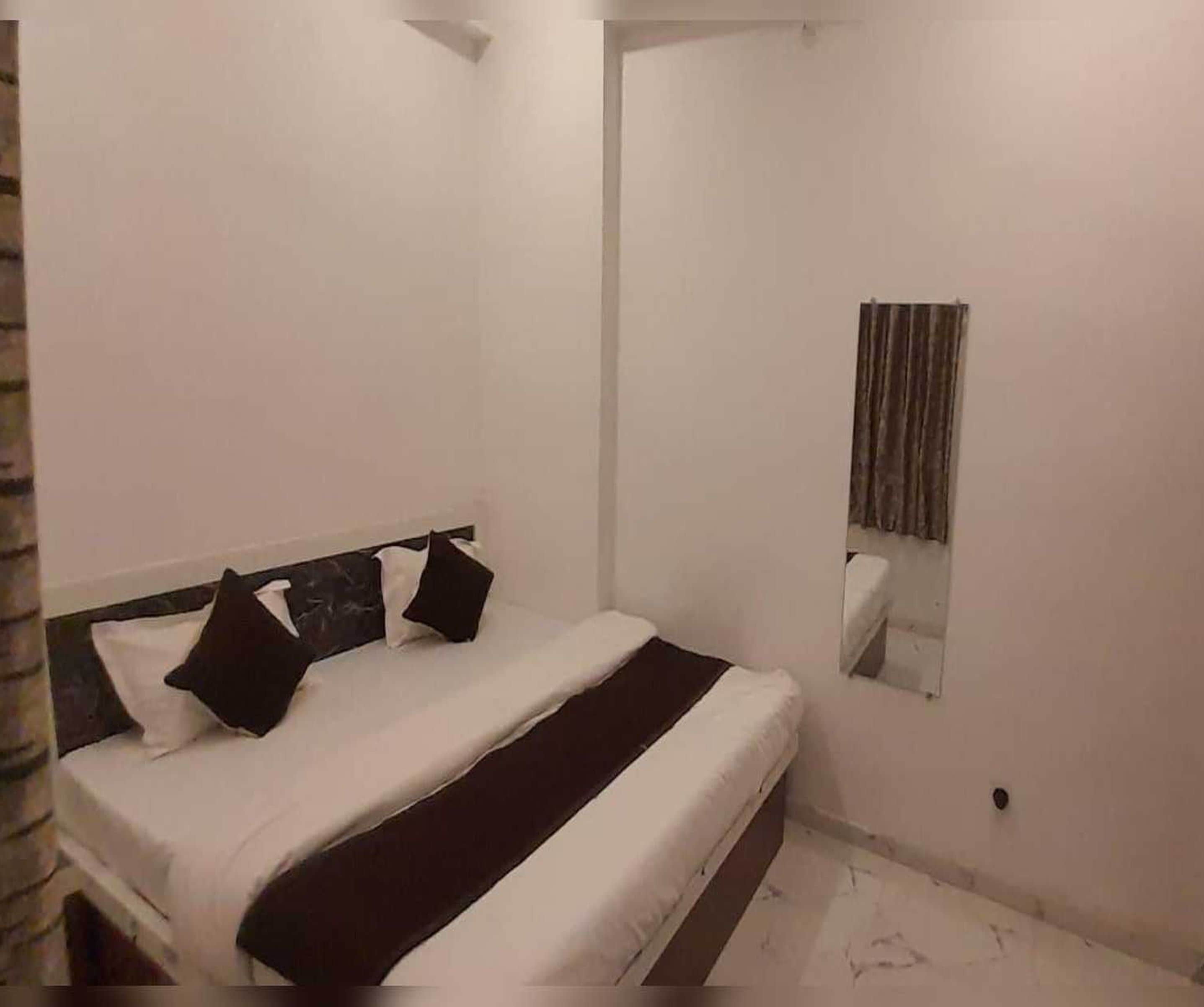 Photos of Hotel O Khatu Shyam Temple Formerly Shree Radhey Shyam Palace ...