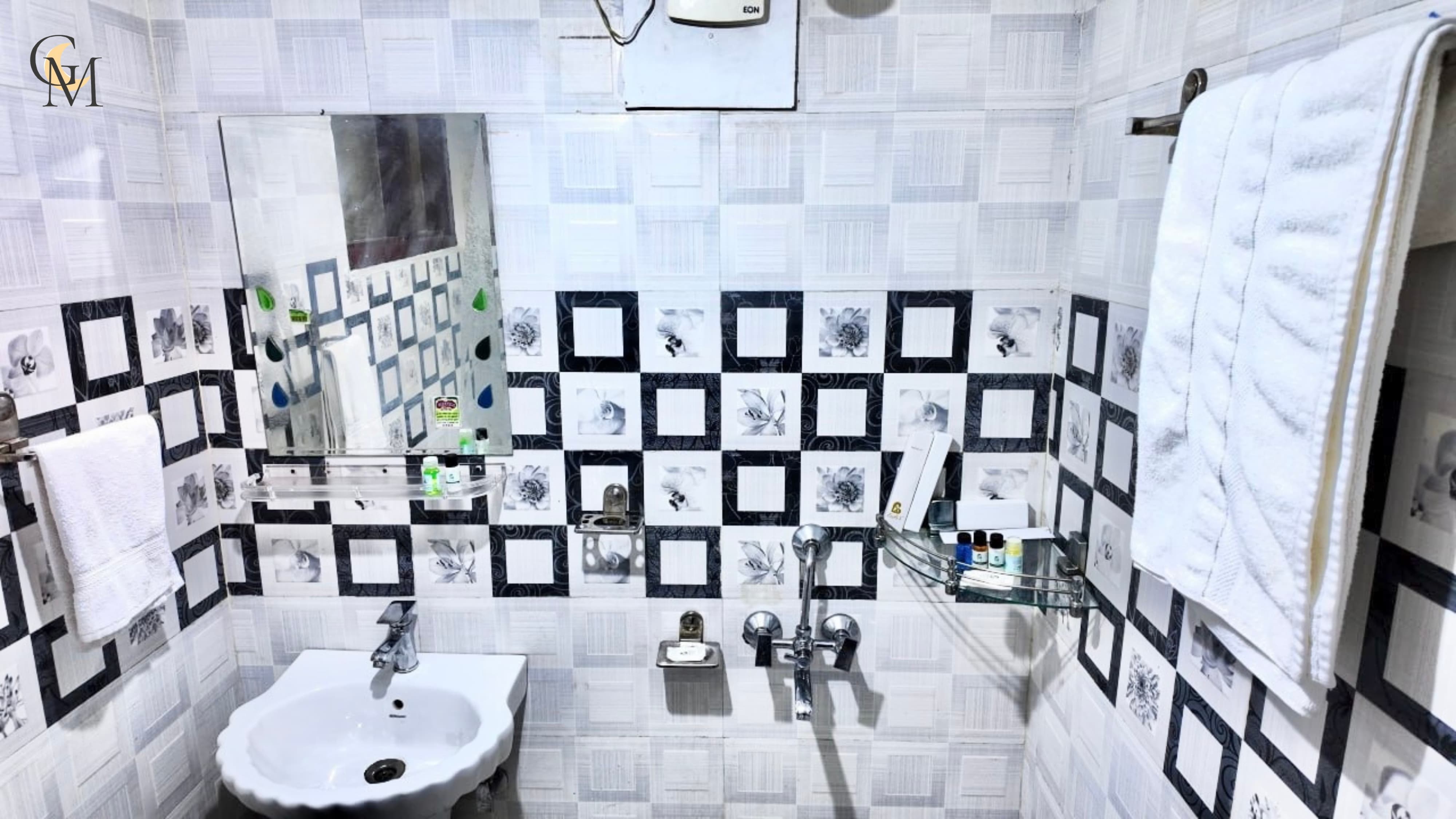 Hotel Golden Moon Srinagar - Reviews, Photos & Offer