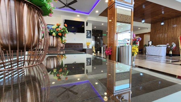 Karam Gold Hotel Srinagar - Reviews, Photos & Offer