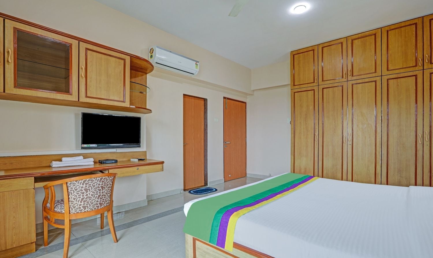 Welcome Home Service Apartments-Bandra Mumbai - Reviews, Photos & Offer
