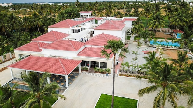 D'Wayfarer Inn Luxury Villa Resort Hotel Erode - Reviews, Photos & Offer