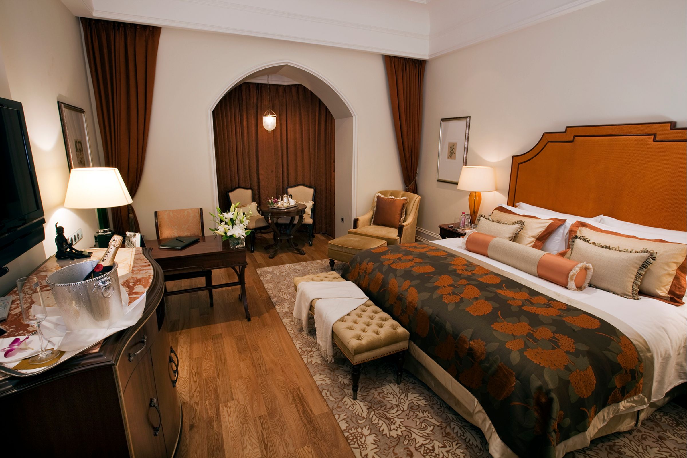 The Taj Mahal Palace, Mumbai Mumbai - Reviews, Photos & Offer
