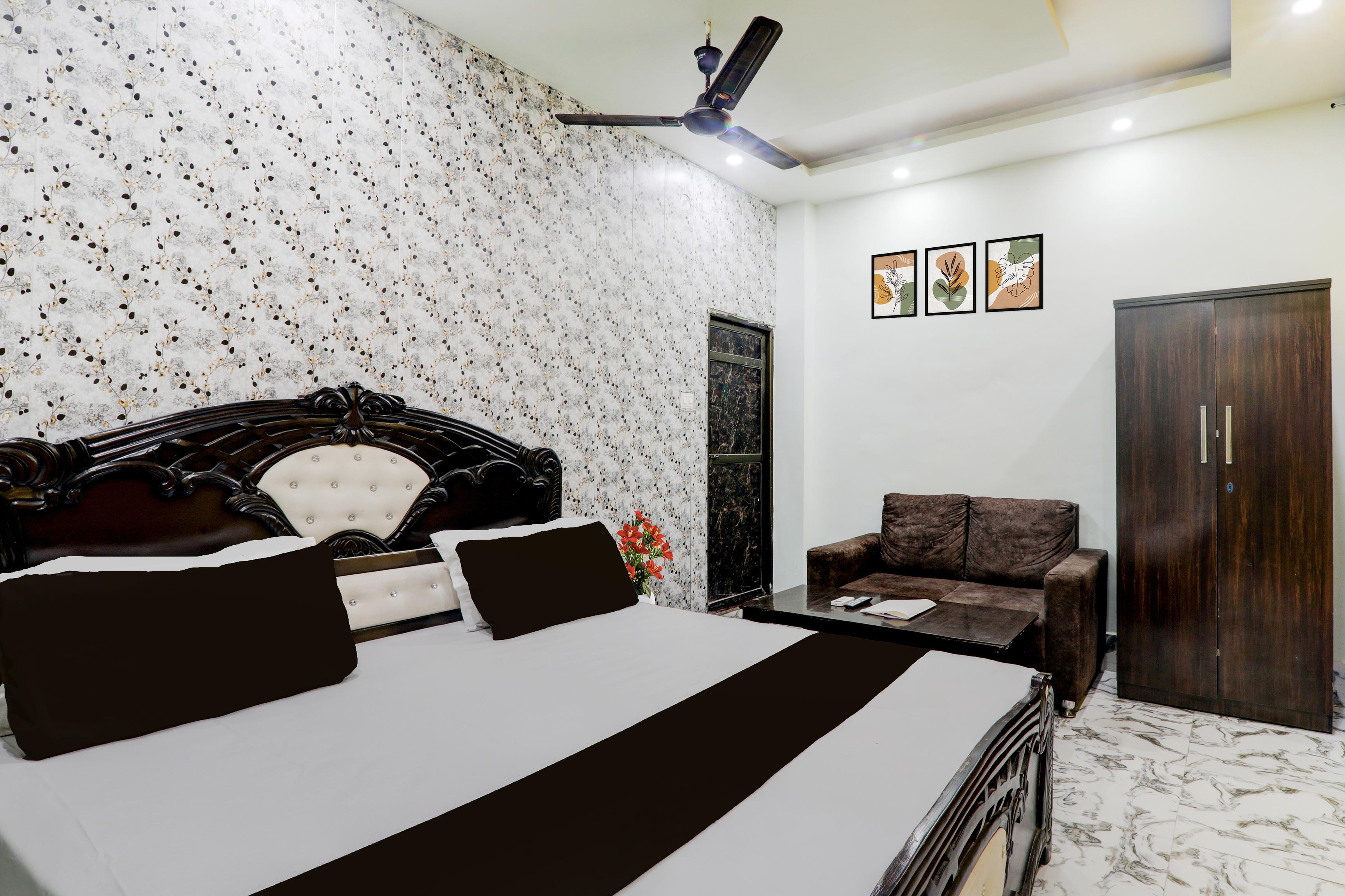 Hotel O by OYO Siya Ji Palace Guest House And Restaurant Ayodhya ...