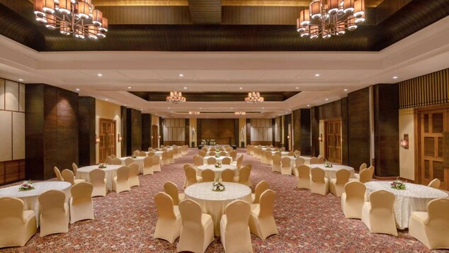 Radisson Blu Plaza Resort & Convention Centre Karjat Hotel Karjat ...