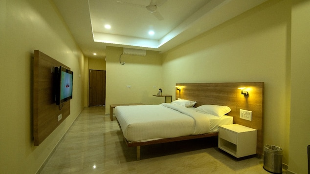 ATITHI GUEST HOUSE Hotel Vyara - Reviews, Photos & Offer