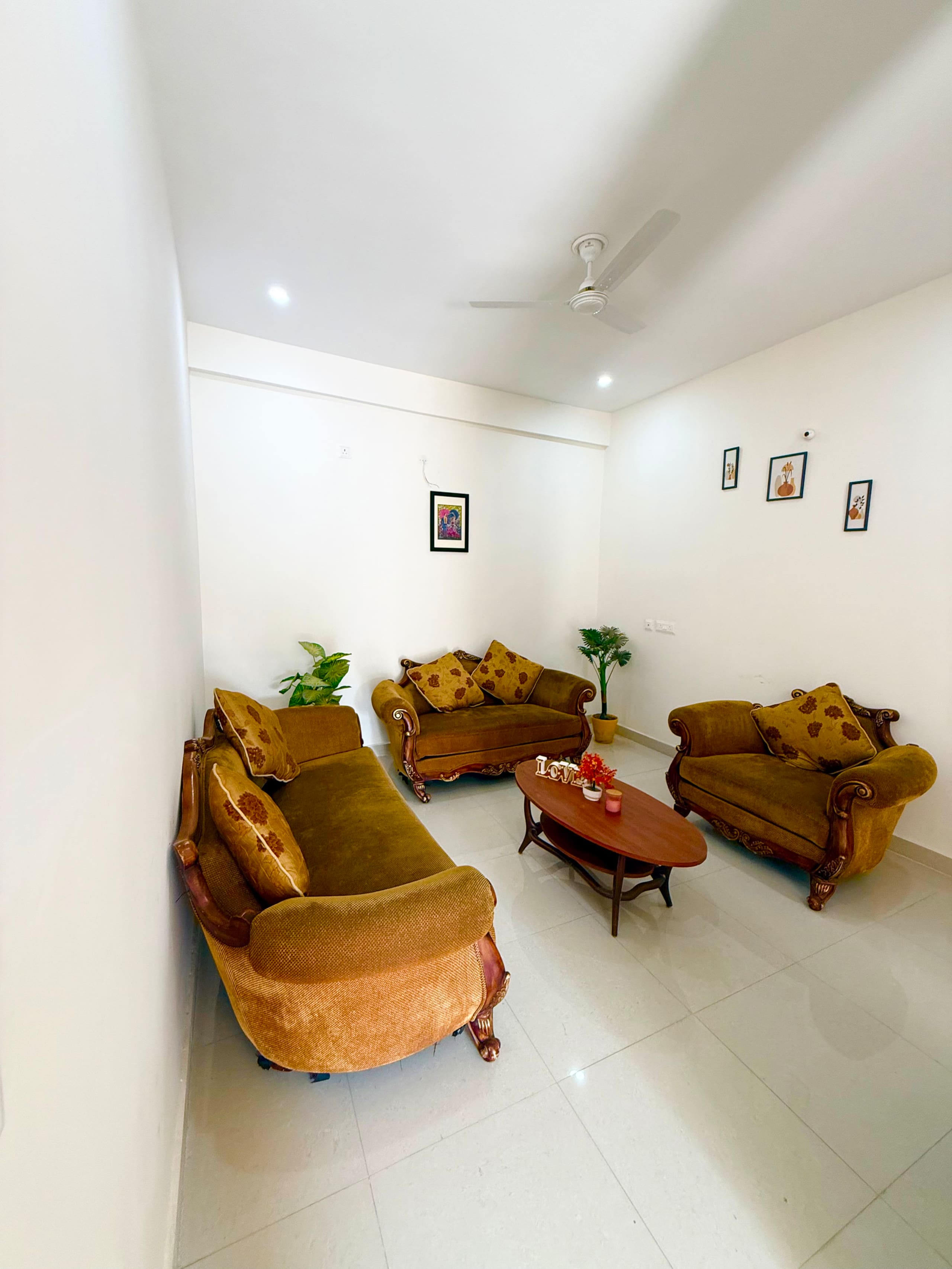 Luxury Private Villa with Lawn Next to Expo Mart Greater Noida | Book ...