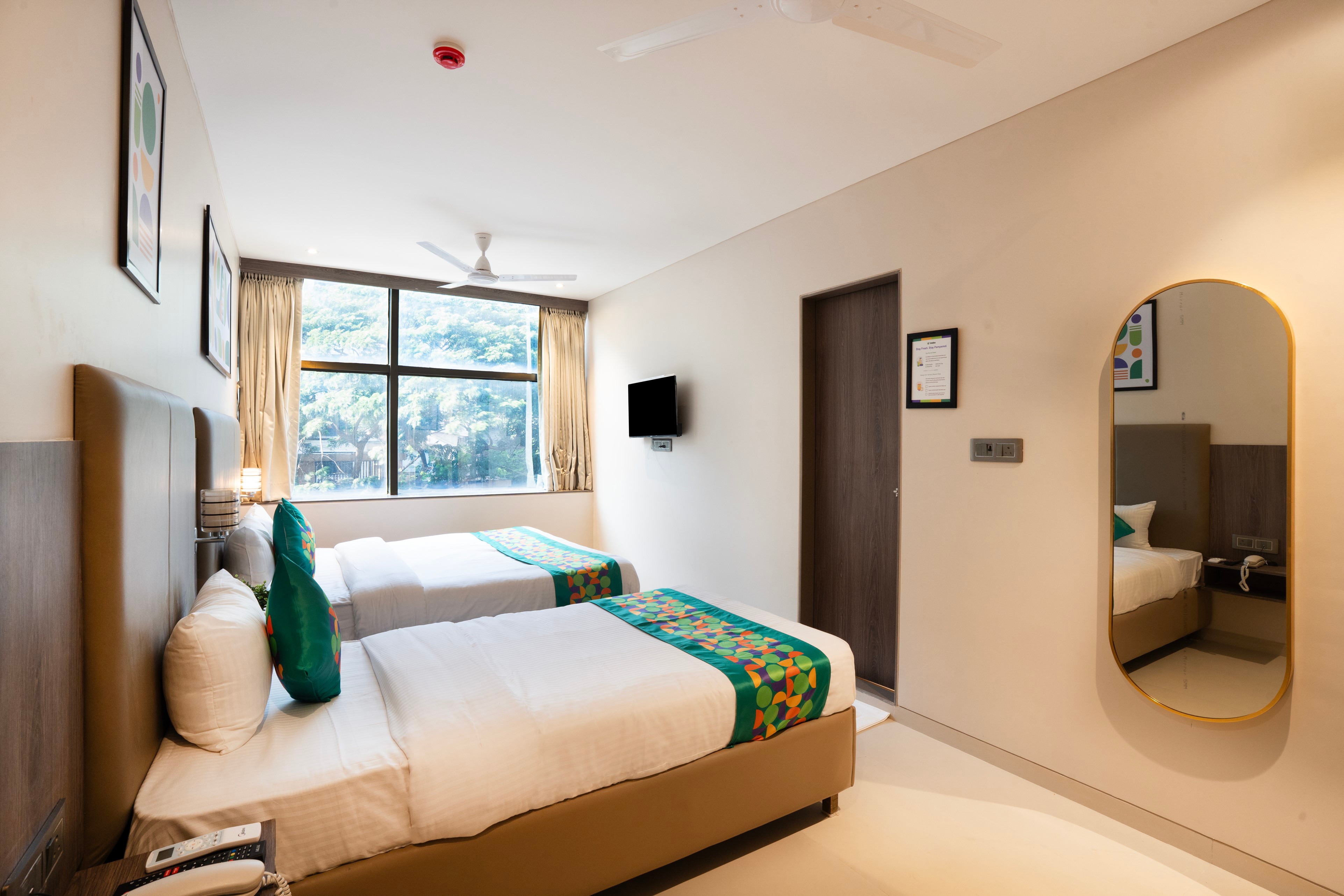 Treebo Vro Boutique, Andheri East Hotel Mumbai - Reviews, Photos & Offer