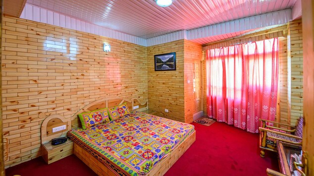 Hotel SnowFlake Hotel Narkanda - Reviews, Photos & Offer